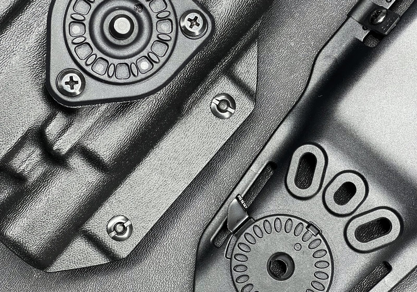 Sig Sauer P320 Full Size w/ TLR Level II Duty Drop & Offset Holster